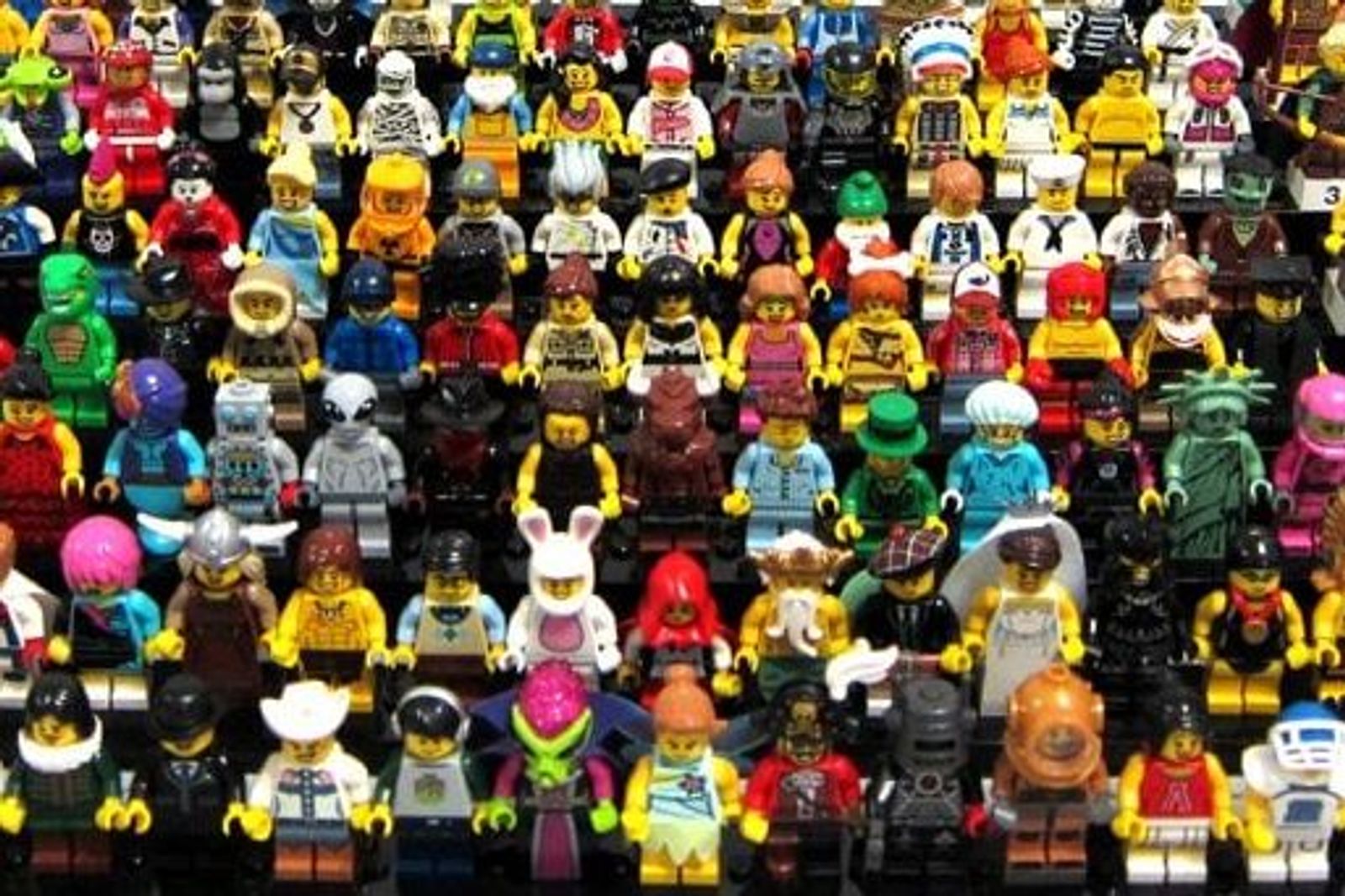 Qbert Minecraft Legos Lovecraft - AI Generated Artwork - NightCafe Creator