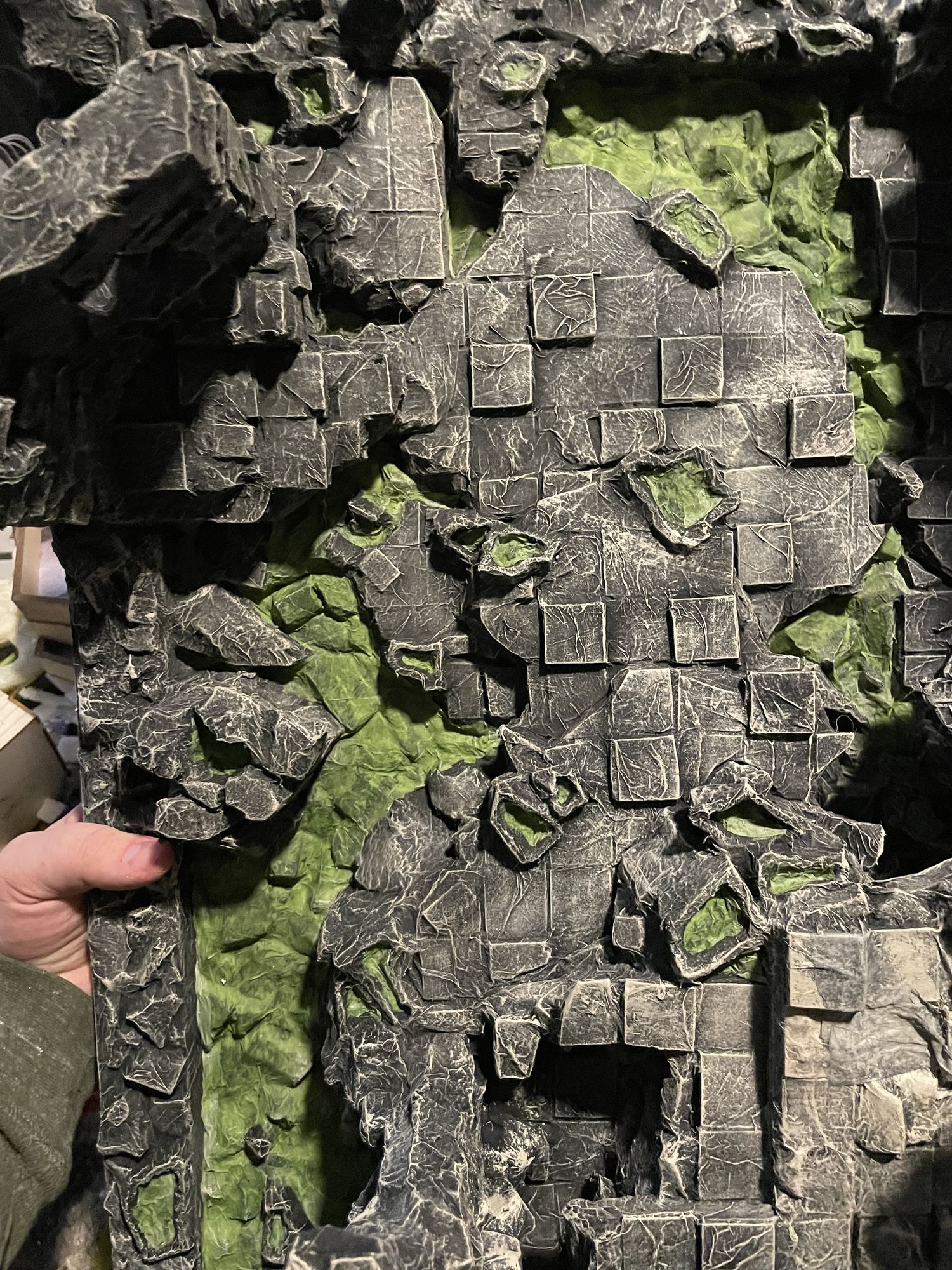 Broken rubble and ruin in the form of a dungeons and dragons terrain ...